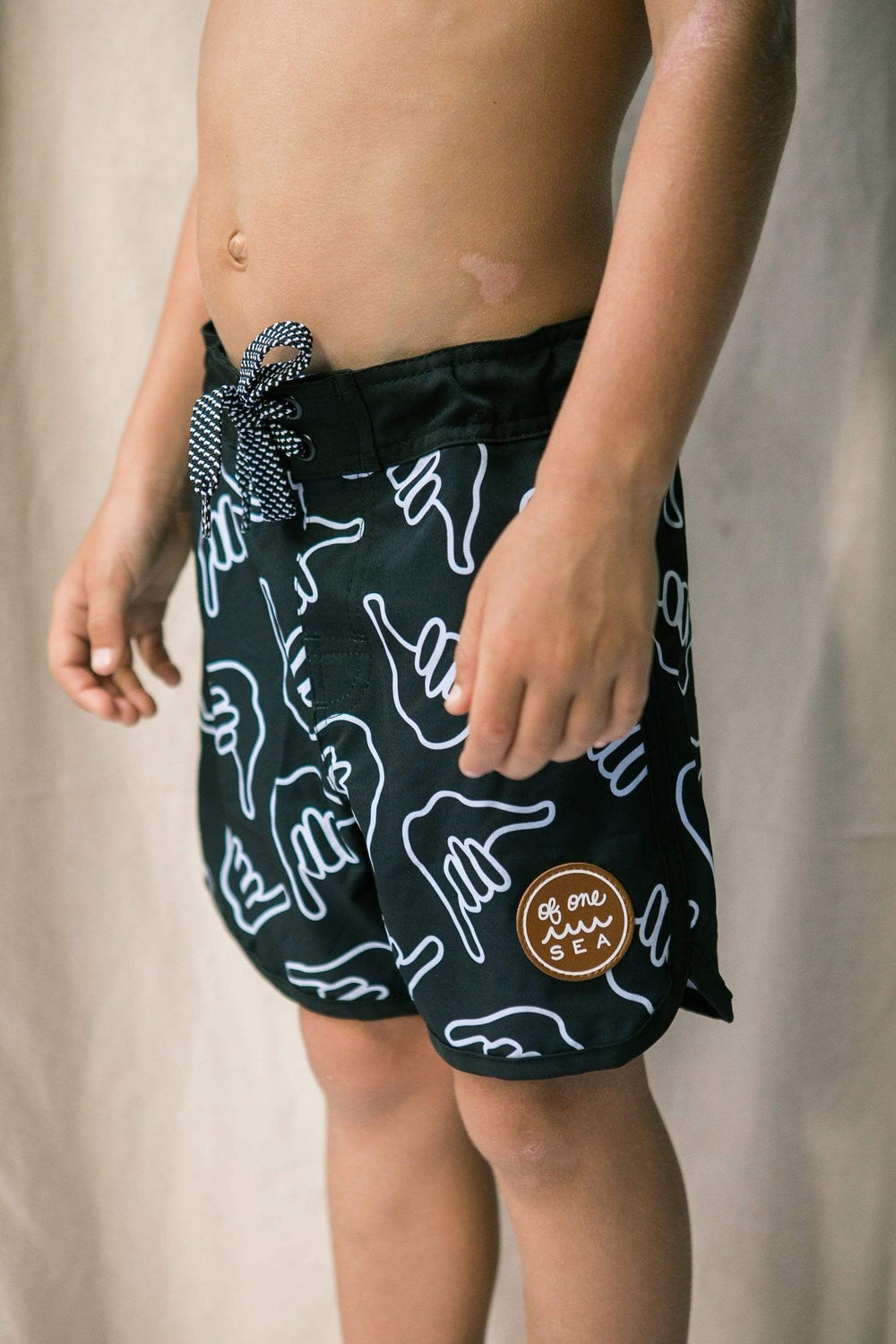 Black Shaka Print - OF ONE SEA